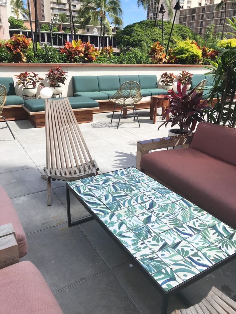 The Laylow, Autograph Collection hotel Waikiki, Oahu - Cam & Tay